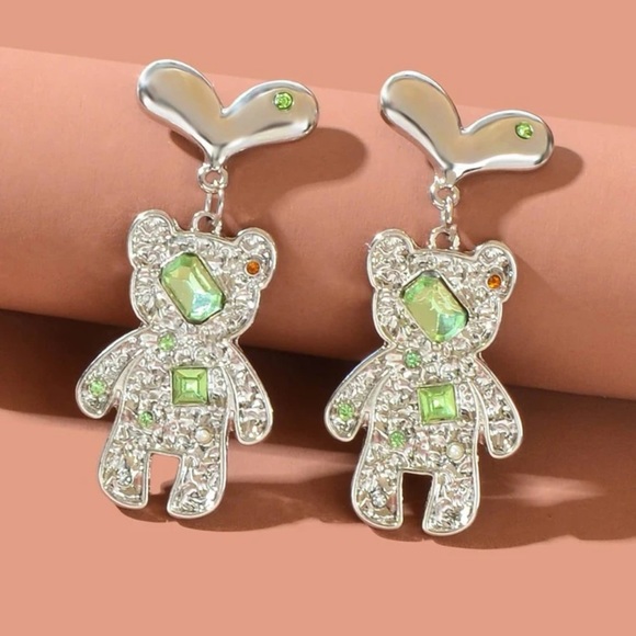 Kathrono | Jewelry | Lovely Metallic Jeweled Wet Look Teddy Bear Heart ...